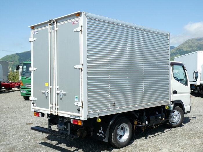 三菱 キャンター 小型 アルミバン 10尺 TKG-FBA20 の中古トラック【車両No.124345】｜中古トラックの販売・買取【トラック流通センター】