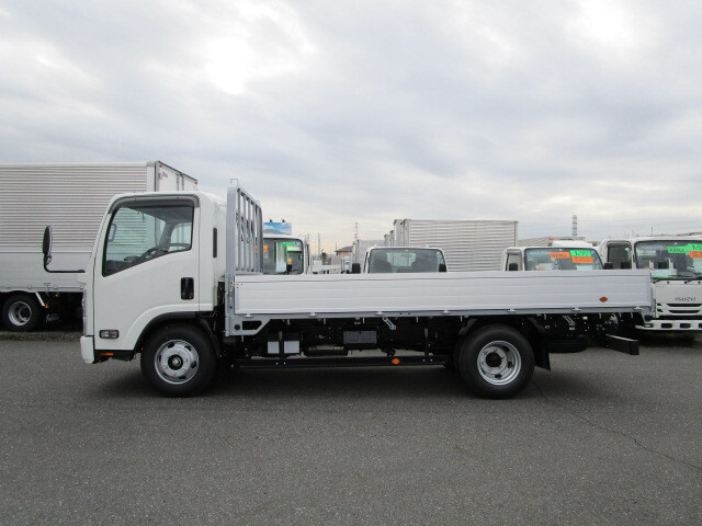 いすゞ エルフ 小型 平ボディ ワイドロング 2RG-NPR88YN の中古トラック【車両No.130582】｜中古トラックの販売・買取【トラック流通センター】