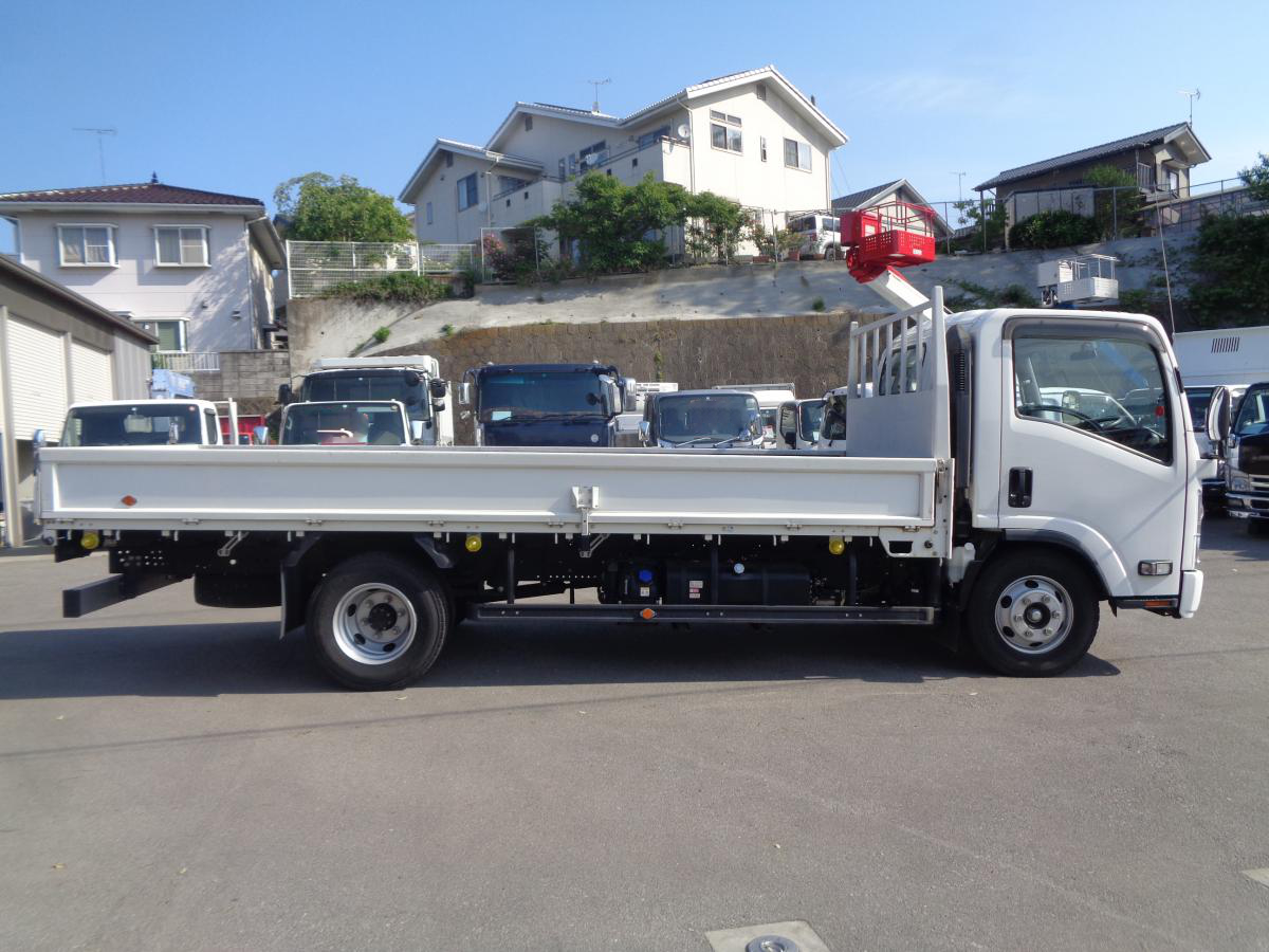 いすゞ エルフ 小型 平ボディ 超ロング 2RG-NPR88YN の中古トラック【車両No.145927】｜中古トラックの販売・買取【トラック流通センター】