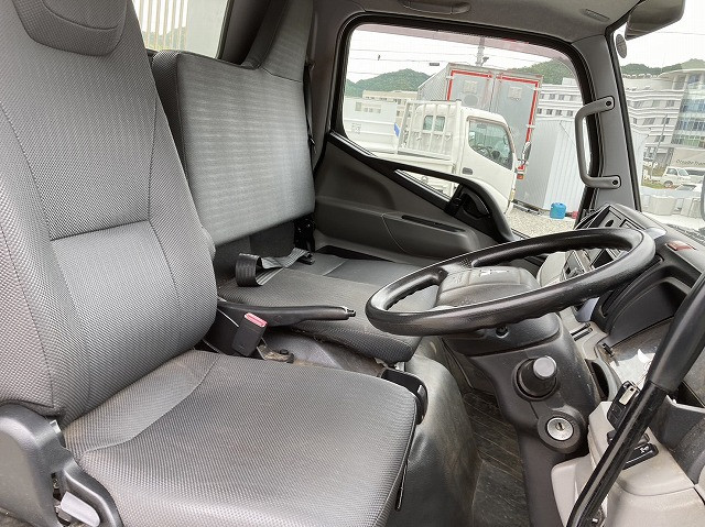 三菱 キャンター 小型 ダンプ 10尺 TPG-FDA60 の中古トラック【車両No.146162】｜中古トラックの販売・買取【トラック流通センター】