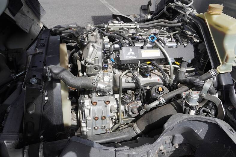 三菱 キャンター 小型 アルミバン 10尺 TPG-FBA20 の中古トラック【車両No.153782】｜中古トラックの販売・買取【トラック流通センター】