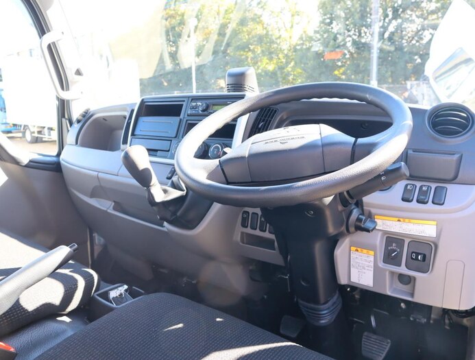 三菱 キャンター 小型 平ボディ 2RG-FBA20 の中古トラック【車両No.161003】｜中古トラックの販売・買取【トラック流通センター】