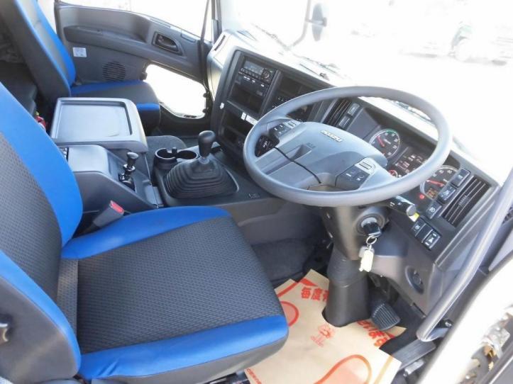 いすゞ ギガ 大型 ウイング 2PG-CYL77C の中古トラック【車両No.178821】｜中古トラックの販売・買取【トラック流通センター】