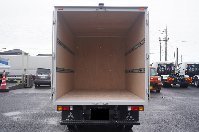 三菱 キャンター 小型 アルミバン 10尺 2RG-FBA20 の中古トラック【車両No.180204】｜中古トラックの販売・買取【トラック流通センター】