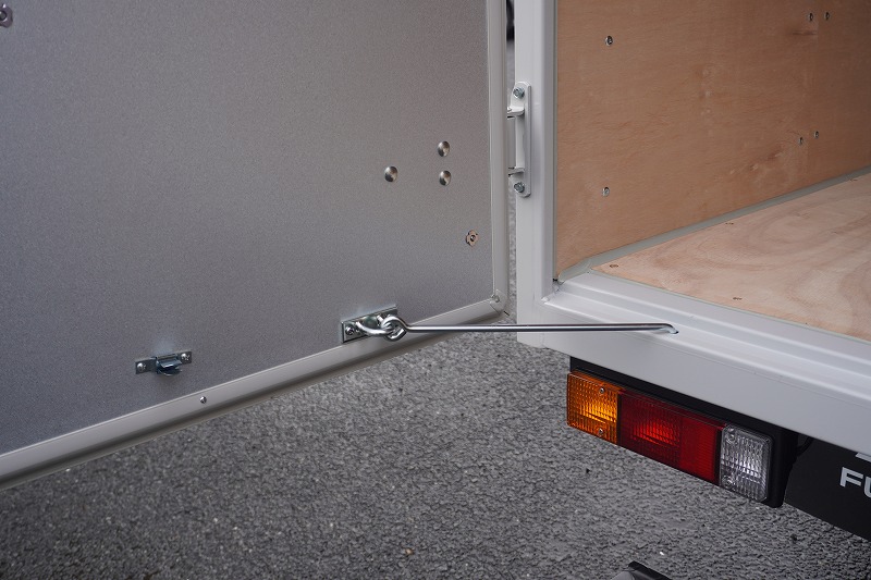 三菱 キャンター 小型 アルミバン 10尺 2RG-FBA20 の中古トラック【車両No.180204】｜中古トラックの販売・買取【トラック流通センター】