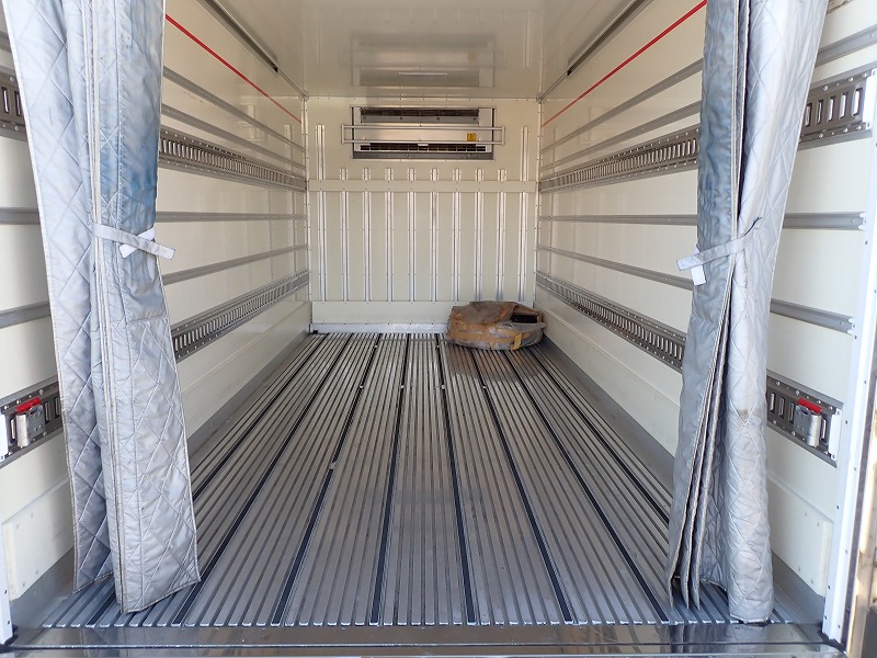 いすゞ エルフ 小型 冷凍冷蔵 ワイドロング 2SG-NPR88AN の中古トラック【車両No.181930】｜中古トラックの販売・買取【トラック流通センター】